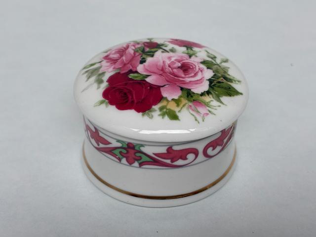 Roses Trinket Box 5.6 cm Made in England - Collectables in Altona North ...