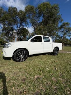 Toyota Hilux sr 2007 | Cars, Vans & Utes | Gumtree Australia Logan Area ...