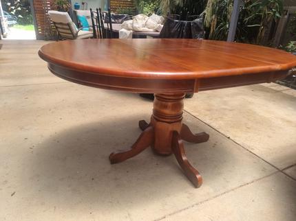 Dining Table and Chairs - Dining Tables in Ashmont NSW | Gumtree Australia
