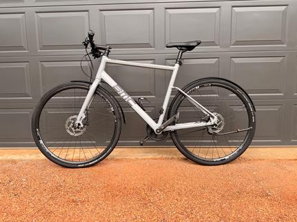 BMC Alpenchallenge 02 One – Large – Premium Swiss Urban/Commuter Bike ...