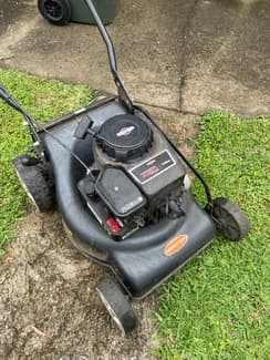 Victa Sprinter 4 Stroke Lawnmower Needs Blade